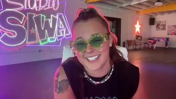 JoJo Siwa Gives Advice to Cast of 'Dance Moms: A New Era' (Exclusive)