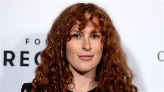 Rumer Willis Gives Birth Shares First Photo Of Newborn
