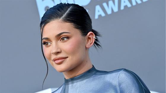Kylie Jenner Claps Back At Lip Critics On Tiktok