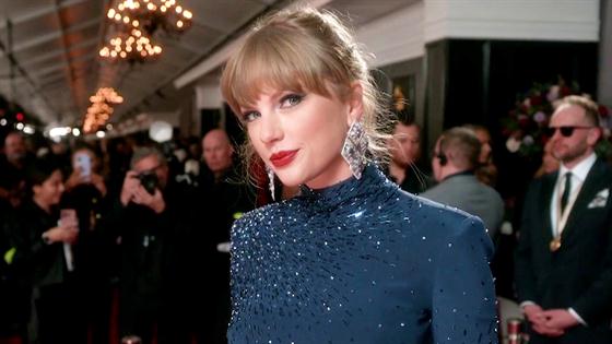 Taylor Swift GLAMBOT: BTS at 2023 Grammys