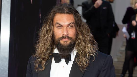 Aquaman's Jason Momoa Is Unrecognizable After Shaving His Beard for First Time in 6 Years