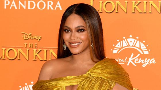 Beyonce Shares Rare Photos Of Twins Rumi And Sir