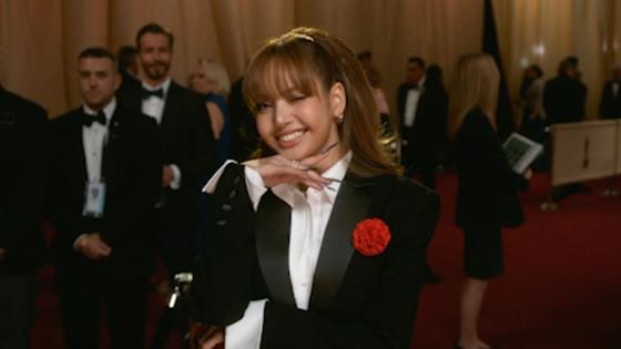 GLAMBOT: Lisa From BLACKPINK At The Oscars 2025