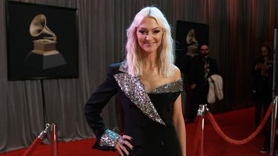 Zanna Roberts Rassi 2020 Grammy Awards Glambot
