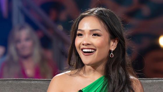 Jenn Tran Makes History As The First Asian American Bachelorette