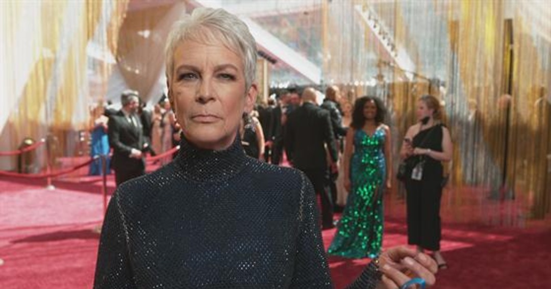Jamie Lee Curtis - Oscars 2022 E! Glambot - E! Online Jamie Lee Curtis - Oscars 2022 E! Glambot - E! Online
