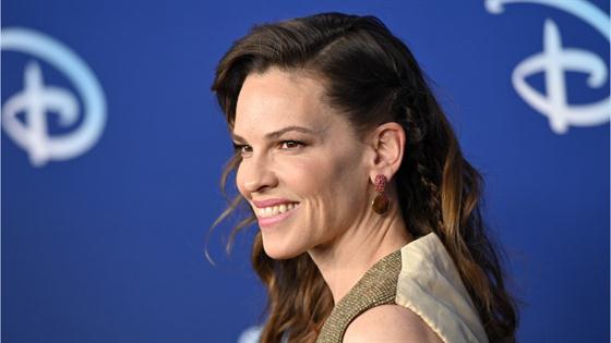 Hilary Swank Reveals How She Hid Her Pregnancy On Alaska Daily Set
