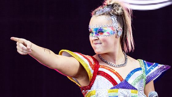 Jojo Siwa Curses Out Fans After Getting Booed at NYC Pride