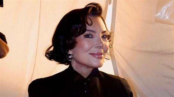 Kris Jenner’s Platinum Blonde Transformation Will Make You Do a Double Take