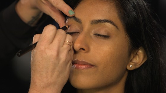 How to Get Ready Using Minimal Makeup