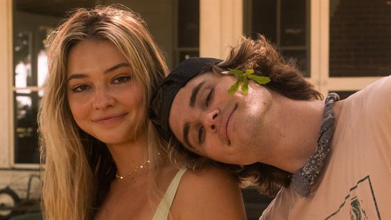 Outer Banks' Chase Stokes & Madelyn Cline on Filming Post-Breakup