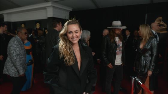 Miley Cyrus - 2019 Grammy Awards Glambot