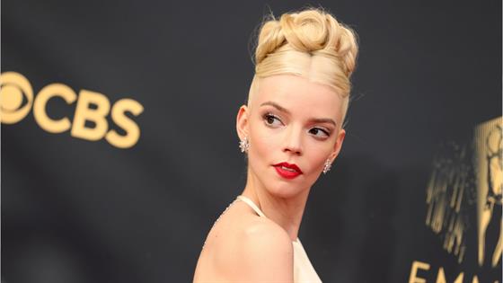 Anya Taylor Joys Retro Lingerie Look For Emmys After Party