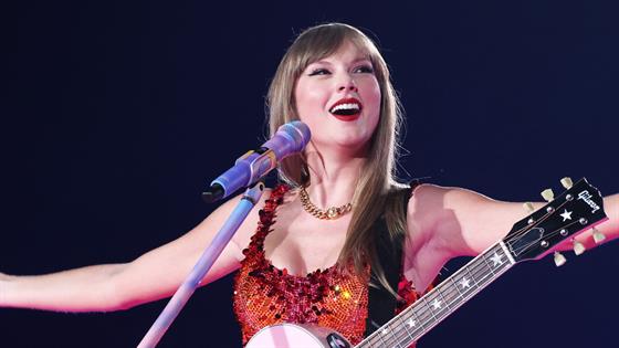 Taylor Swift References Travis Kelce During New Eras Tour Set